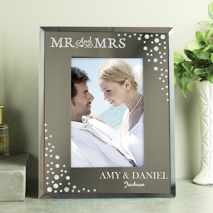Personalised Mr and Mrs 4x6 Diamante Glass Photo Frame | SpecialMoment ...