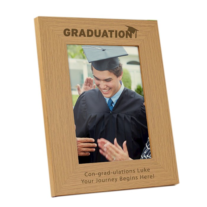 Personalised Graduation 5x7 Oak Finish Photo Frame | SpecialMoment.co.uk