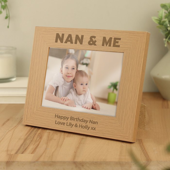 Personalised Nan & Me 5x7 Landscape Oak Finish Photo Frame ...